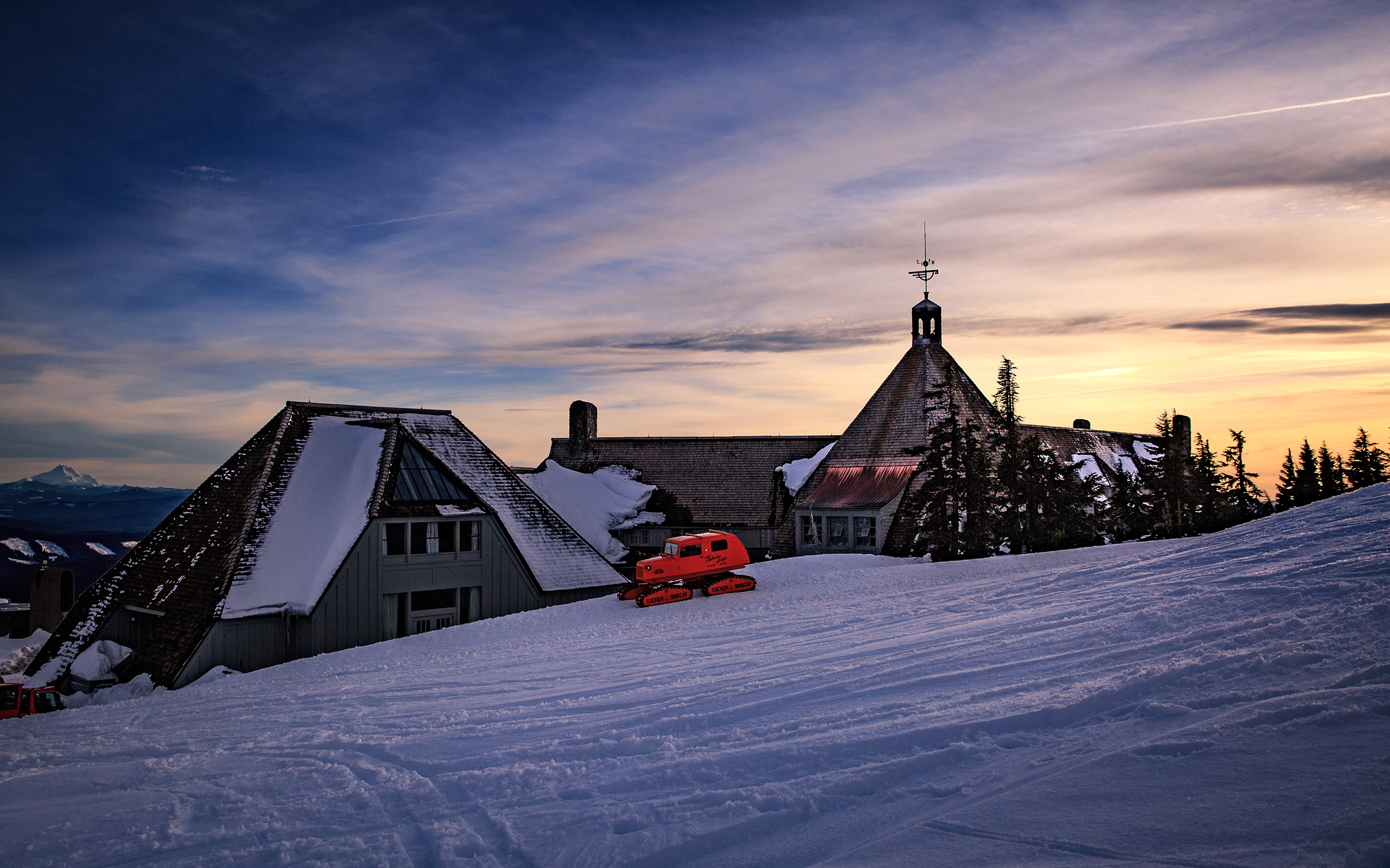 Hours of Operation | Timberline Lodge